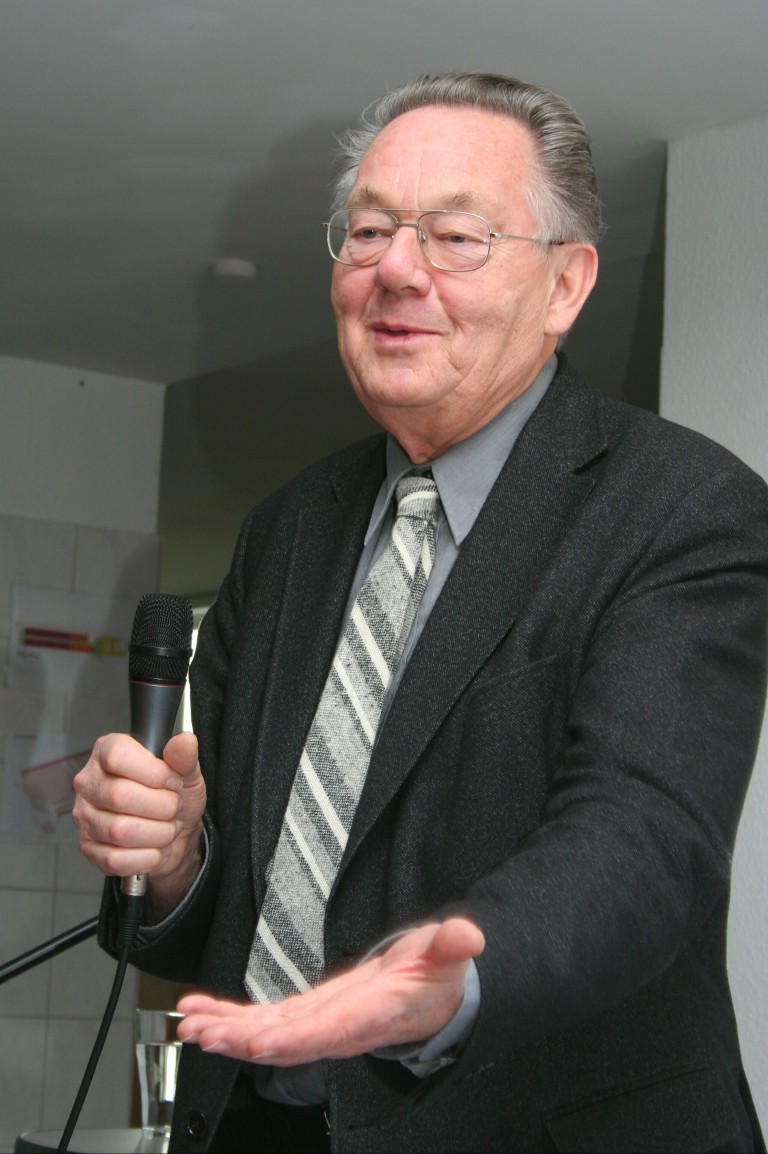 Wir trauern um Martin Stöhr – Martin Niemöller Stiftung